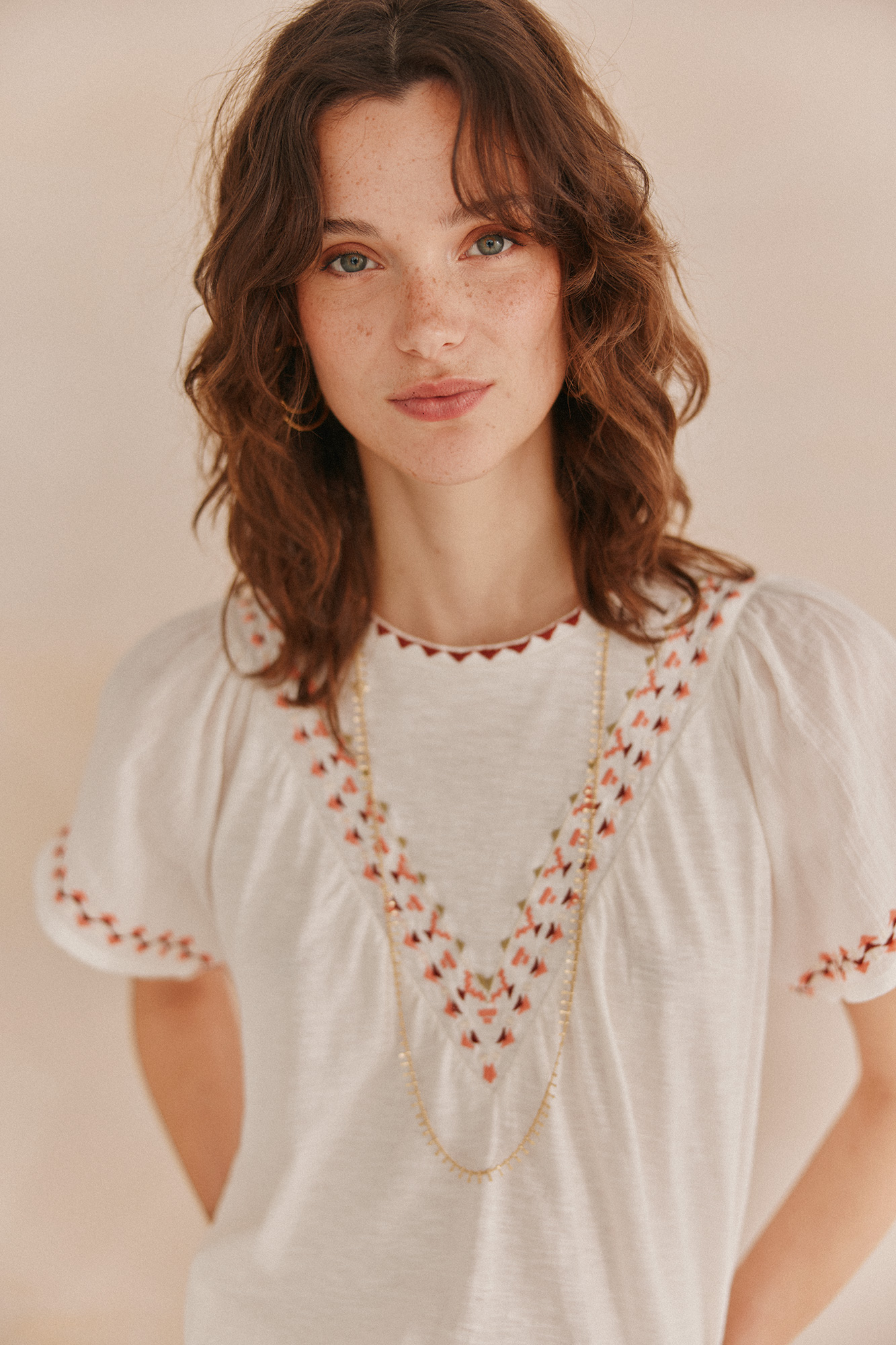 Felisa. Camiseta bordados | Camisetas y tops de mujer | Pedro del Hierro